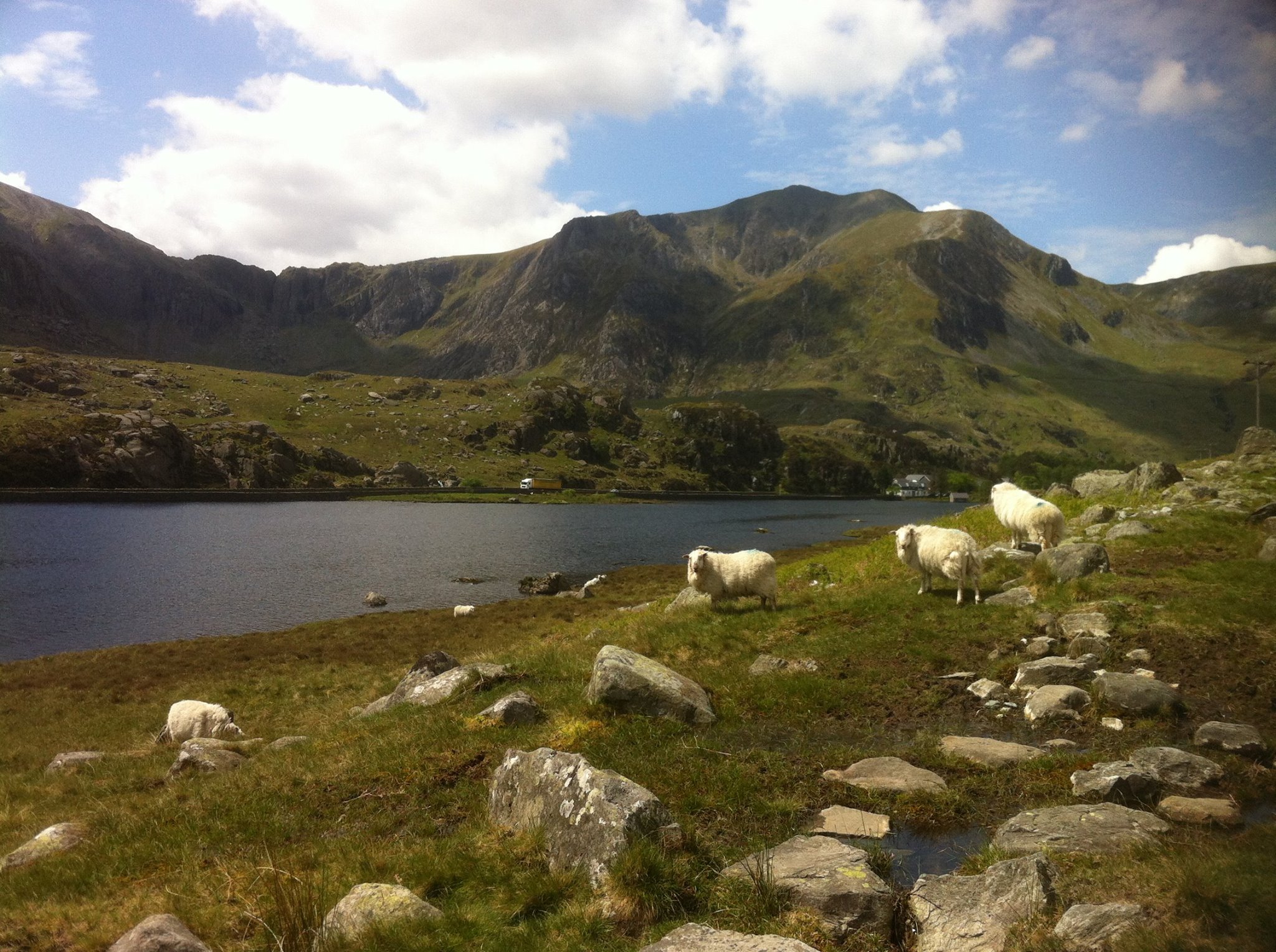 Circular walk around the fantastic Glyderau range in Snowdonia ...