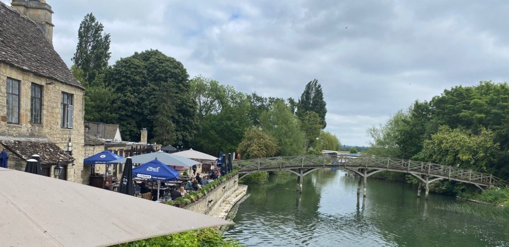 A circular walk from Wolvercote, via Oxford city centre. - beautiful ...